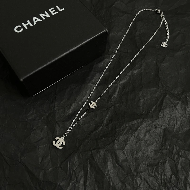 Cut-rate Chanel Necklaces