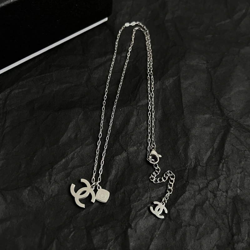 Brand-original Chanel Necklaces