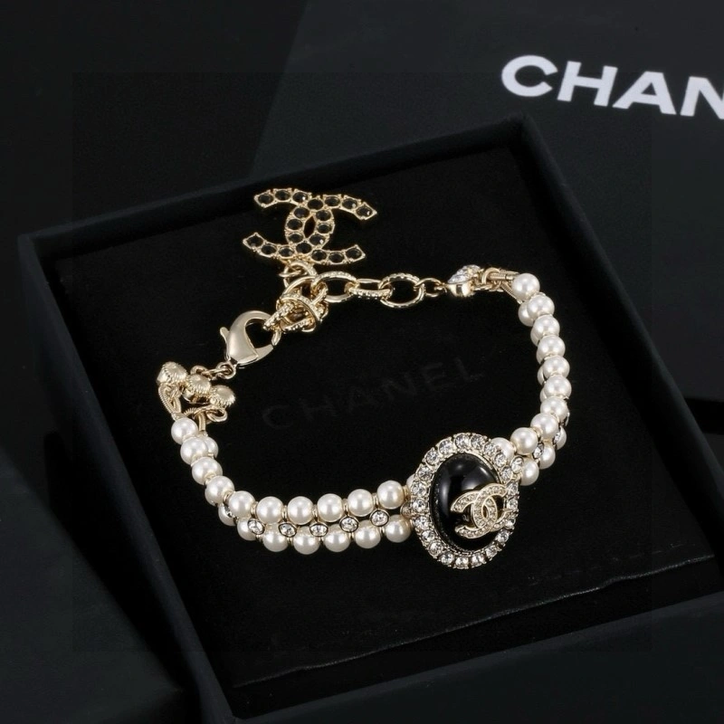 Brand-authenticated Chanel Necklaces