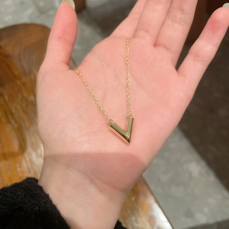 Brand-original Chanel Necklaces