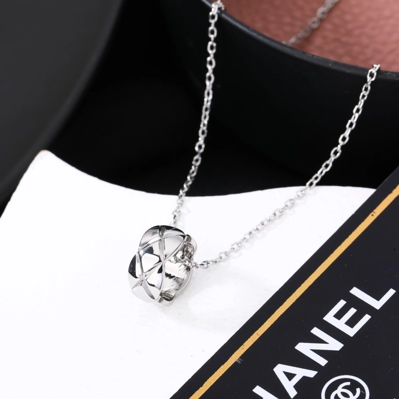 Original Chanel Necklaces