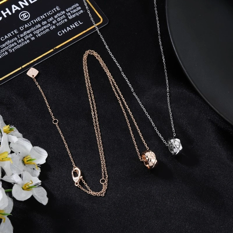 Original Chanel Necklaces