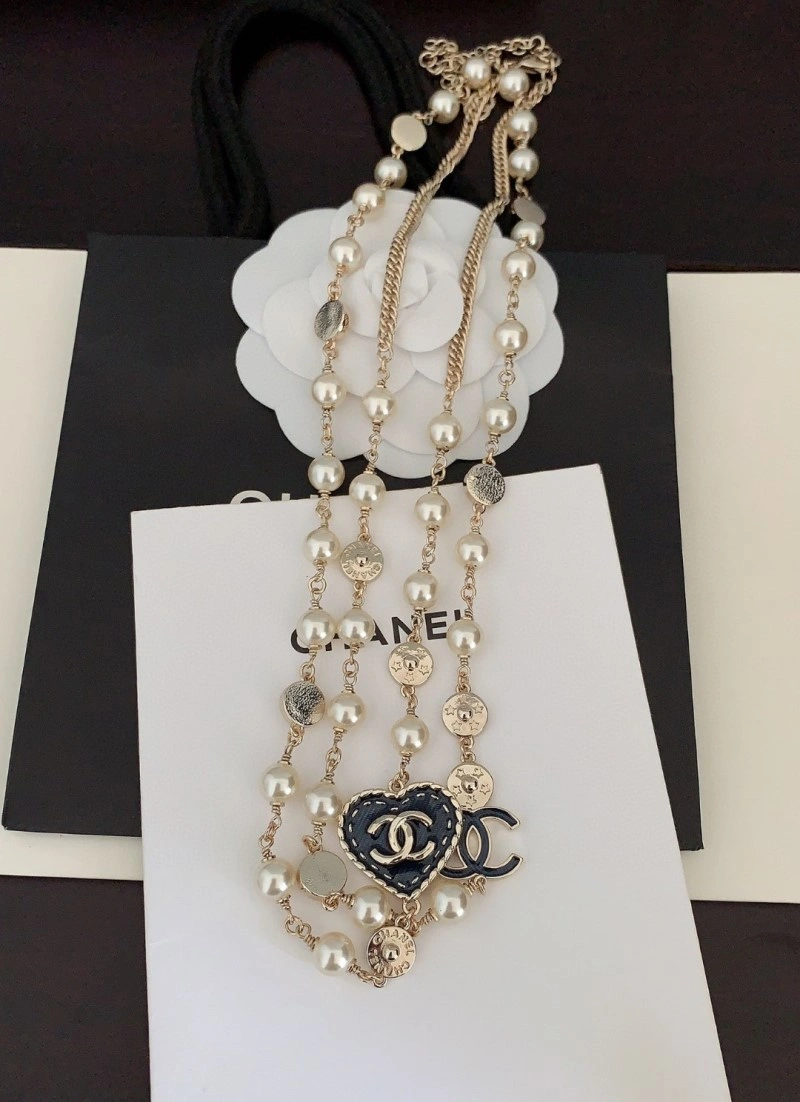 Discounted Chanel Necklaces