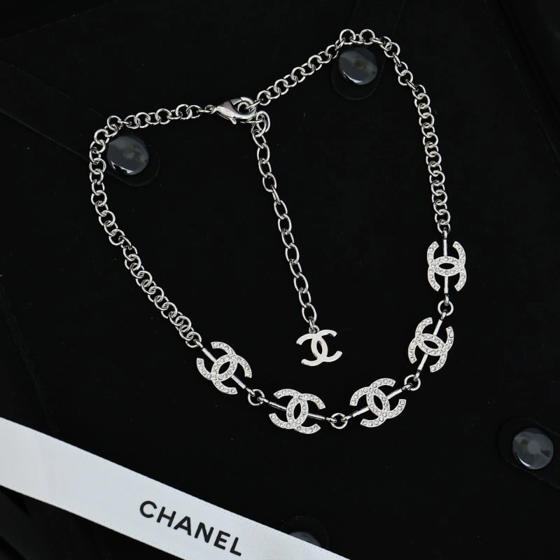 Accurate model Chanel Necklaces