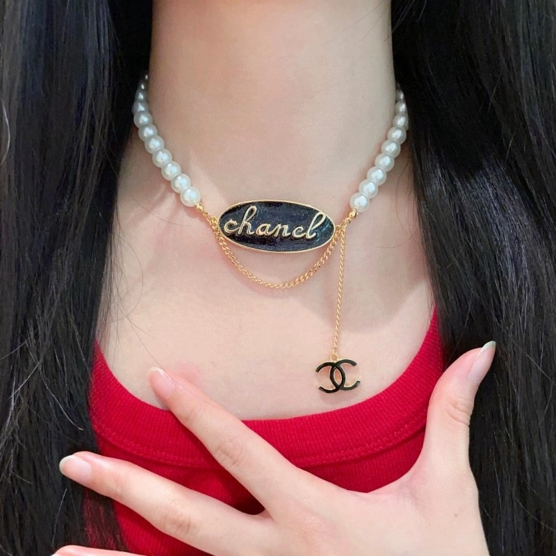 Bargain Chanel Necklaces