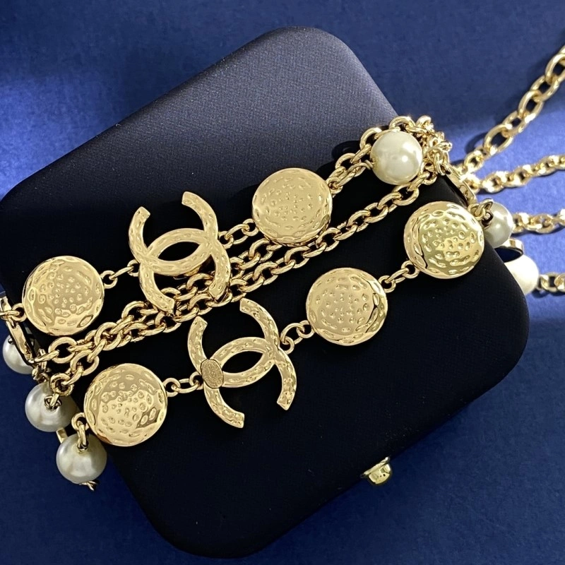 Cut-rate Chanel Necklaces