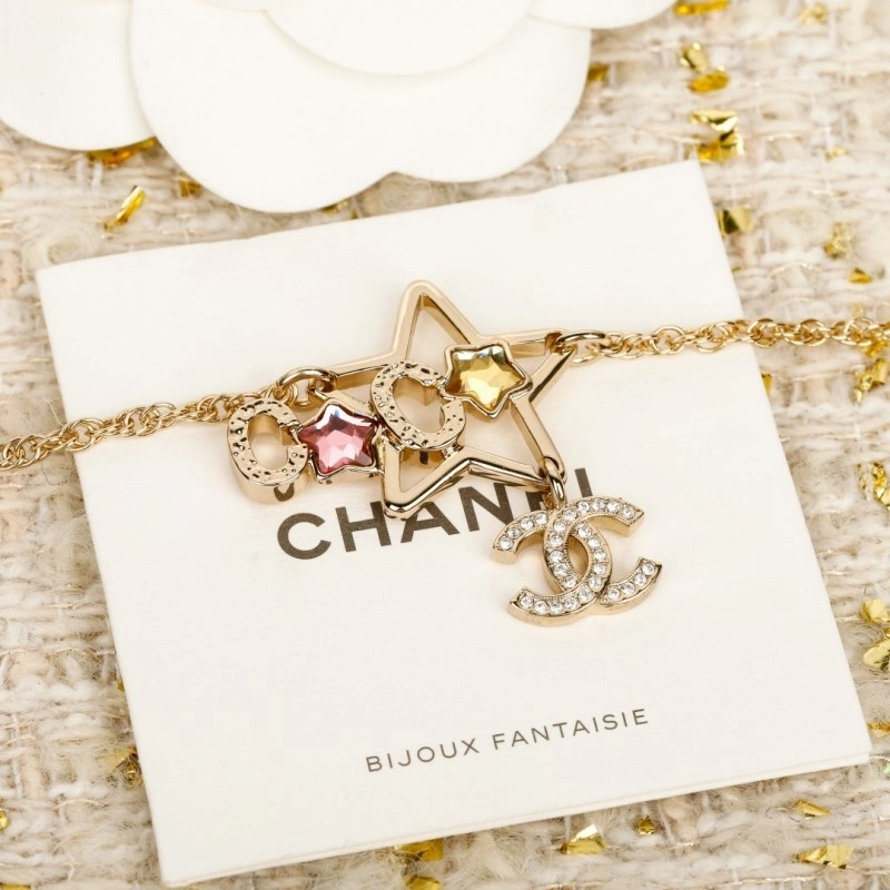 Top mirror Chanel Necklaces