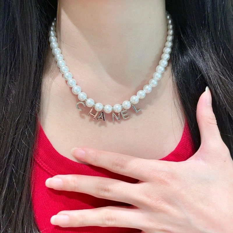Accurate model Chanel Necklaces