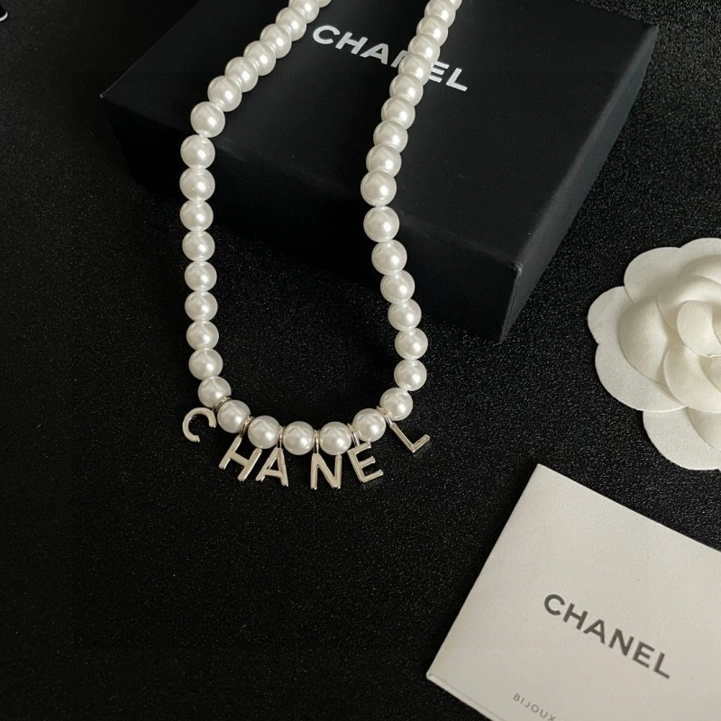 Accurate model Chanel Necklaces