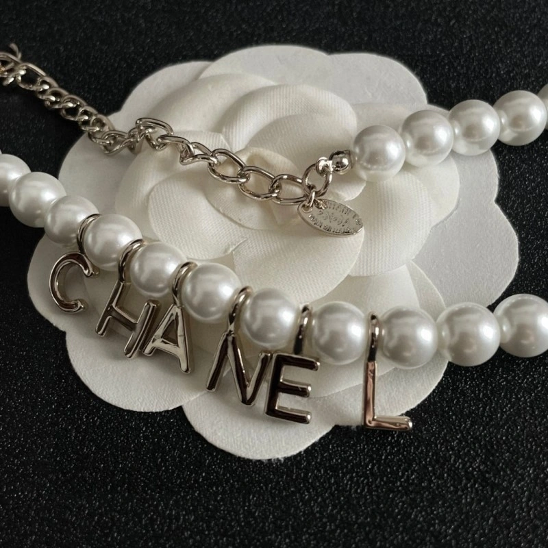 Accurate model Chanel Necklaces