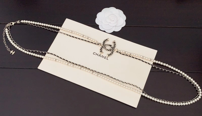 Value-priced Chanel Necklaces