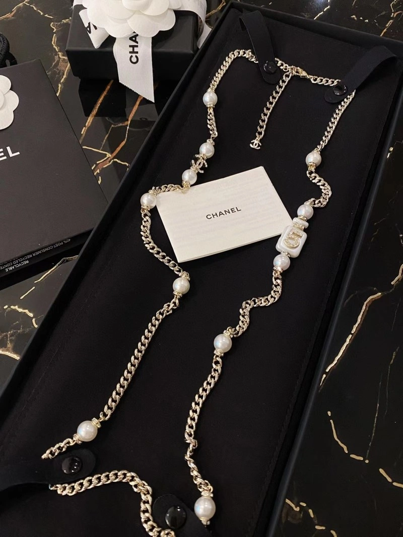 Inexpensive Chanel Necklaces