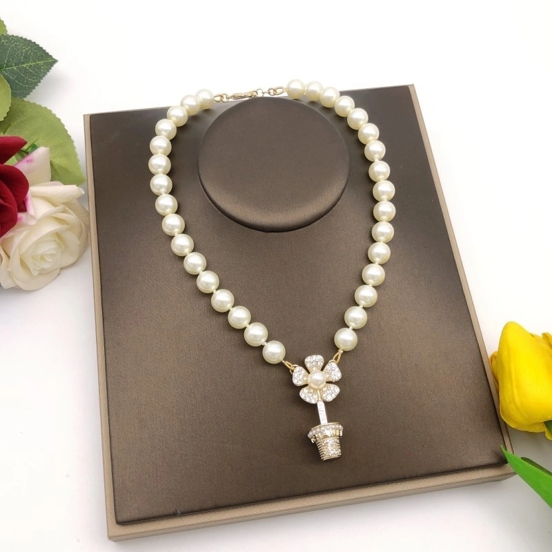 Top match Chanel Necklaces