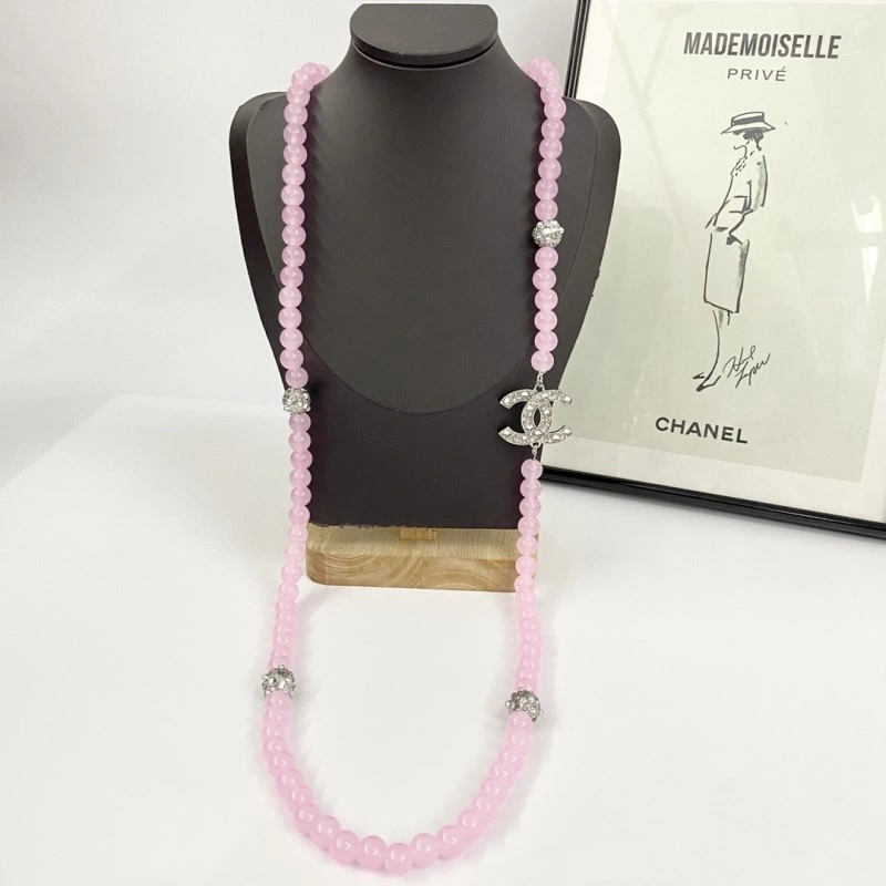 Top mirror Chanel Necklaces