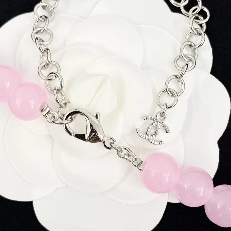 Top mirror Chanel Necklaces