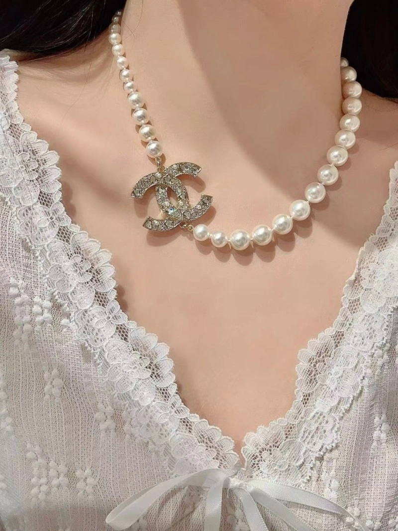 Brand-authenticated Chanel Necklaces