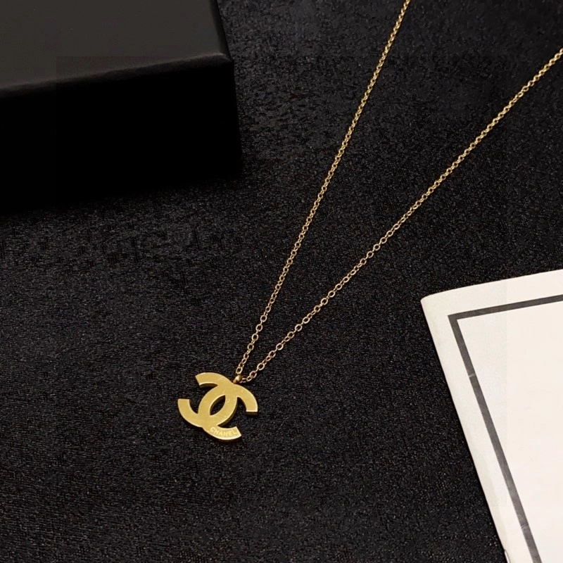 Bargain Chanel Necklaces