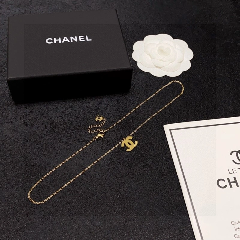 Bargain Chanel Necklaces
