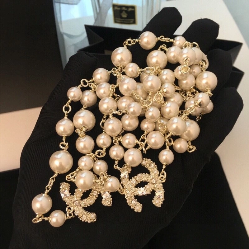Cut-rate Chanel Necklaces