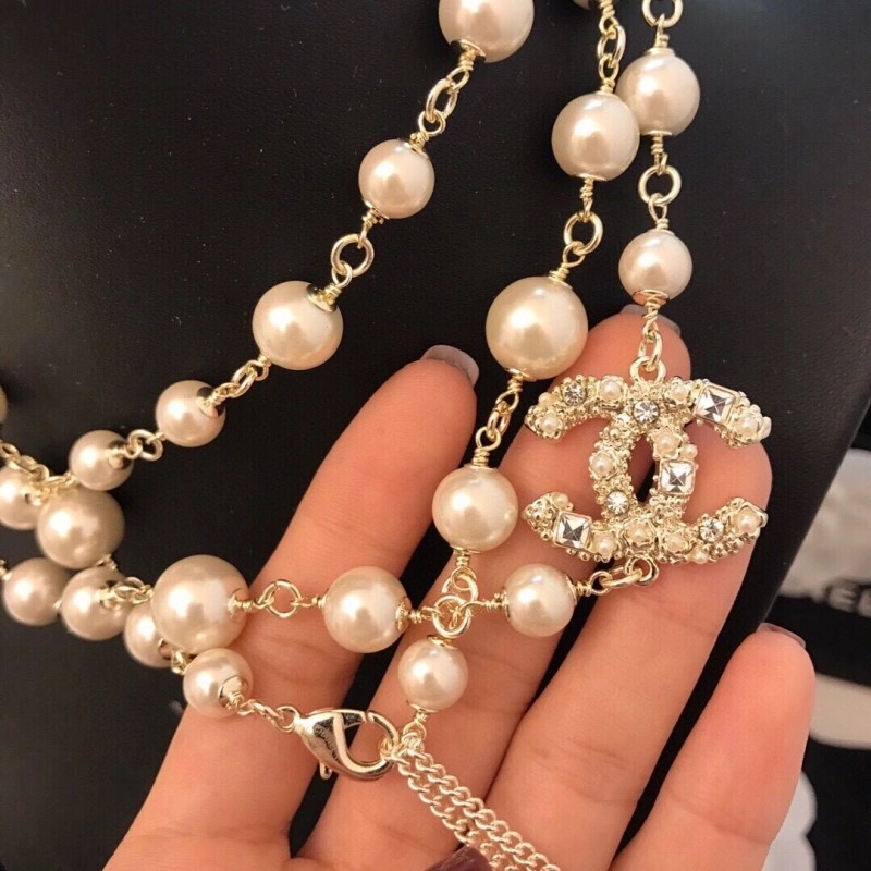 Cut-rate Chanel Necklaces