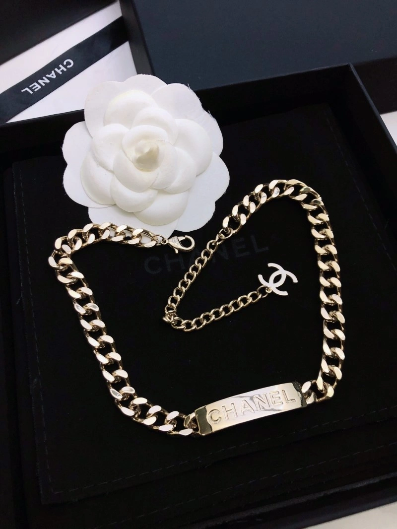 Bargain Chanel Necklaces