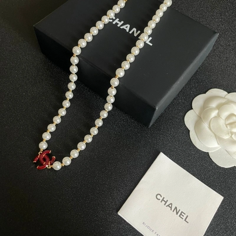 Top match Chanel Necklaces