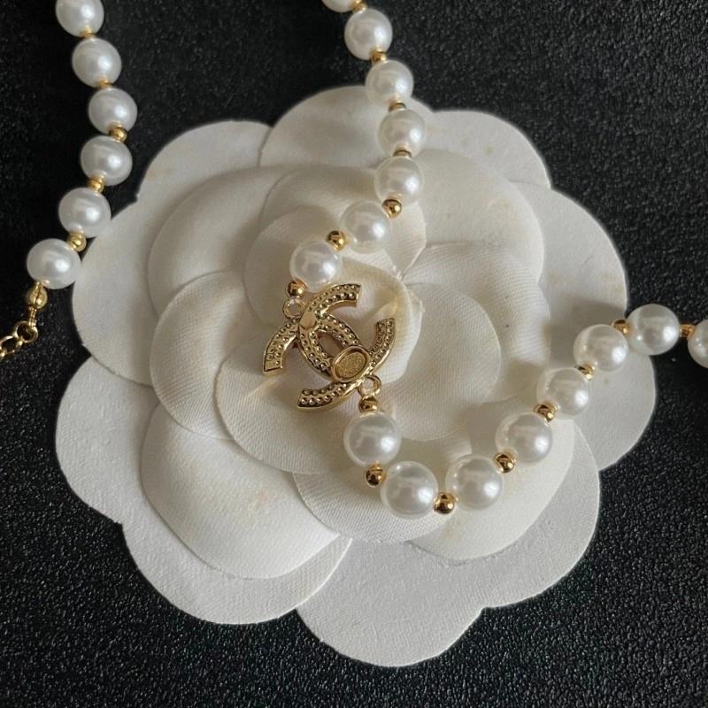 Top match Chanel Necklaces