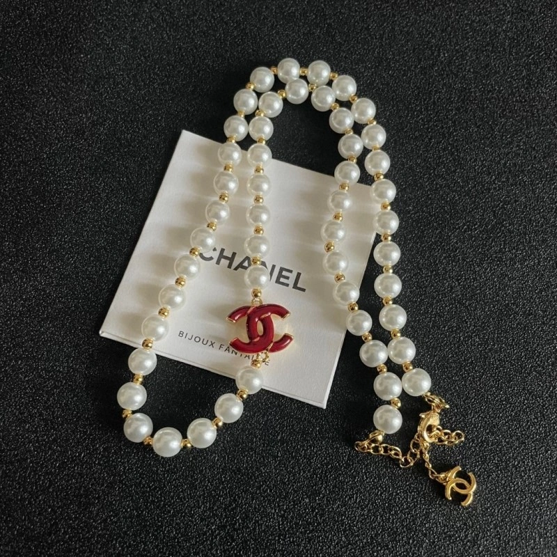 Top match Chanel Necklaces