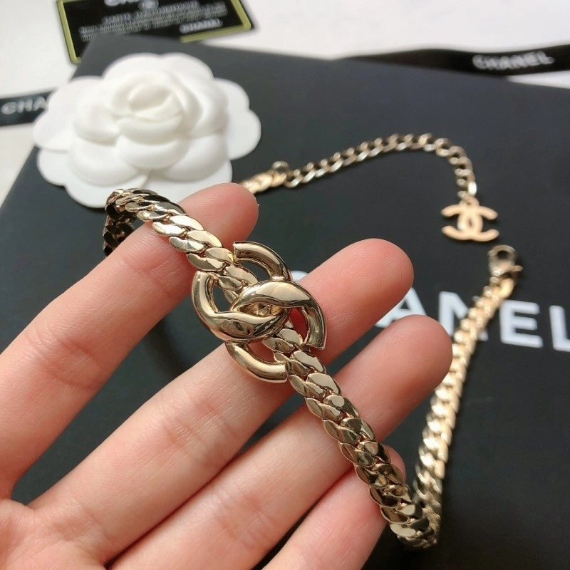 Top match Chanel Necklaces