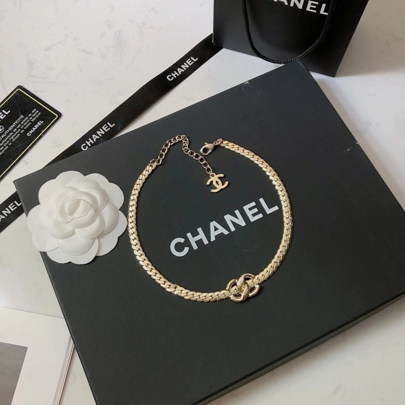Top match Chanel Necklaces