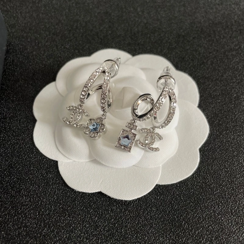 Top match Chanel Necklaces
