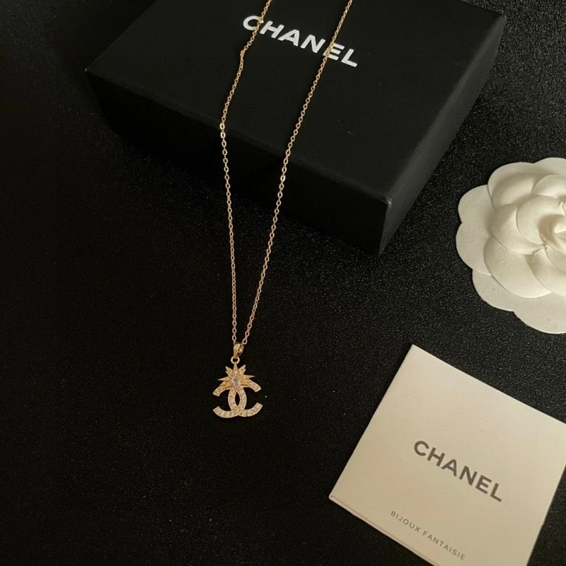 Low-cost Chanel Necklaces