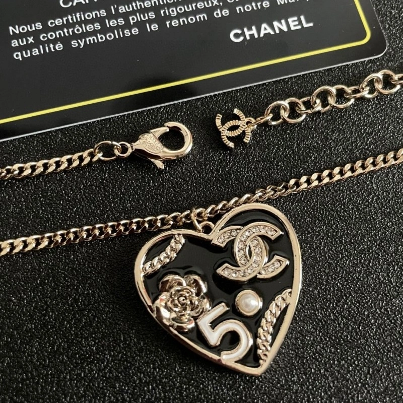 Bargain Chanel Necklaces