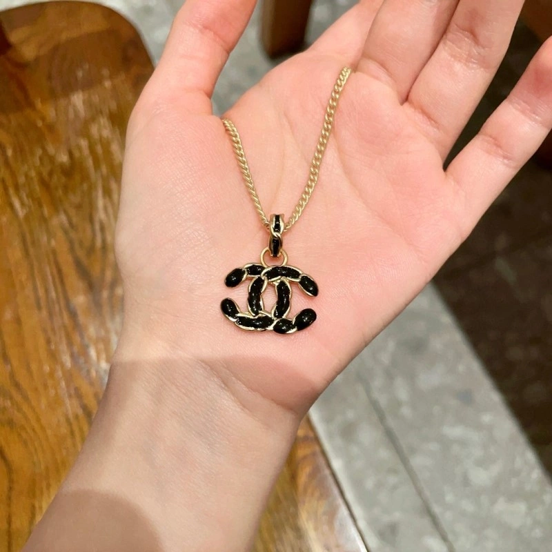 Low-cost Chanel Necklaces
