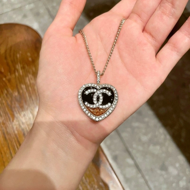 1:1 copy Chanel Necklaces