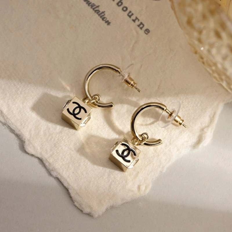 Exact replica Chanel Necklaces
