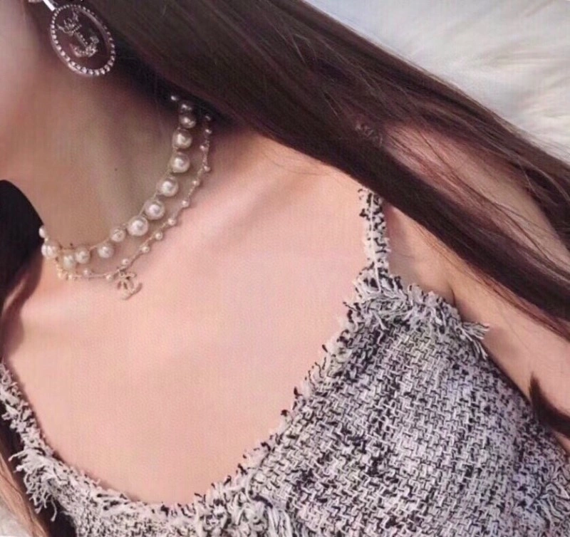 Cut-rate Chanel Necklaces