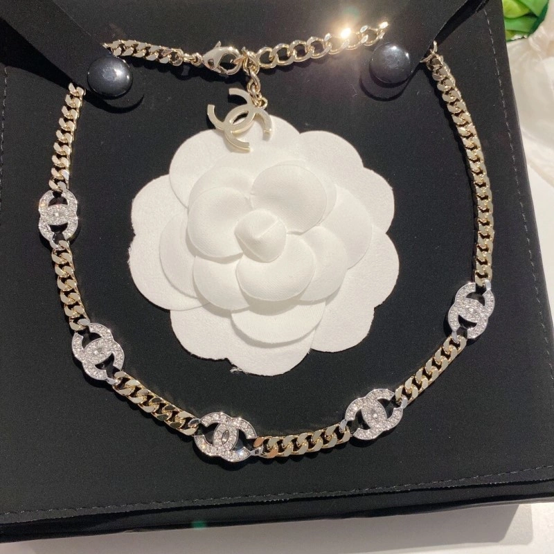 Bargain Chanel Necklaces