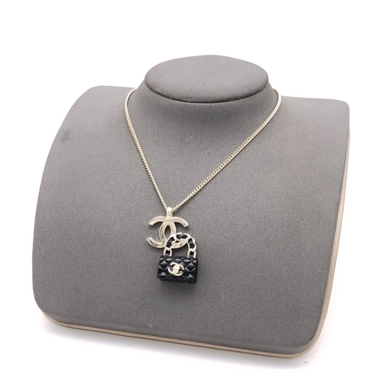 Perfect replica Chanel Necklaces