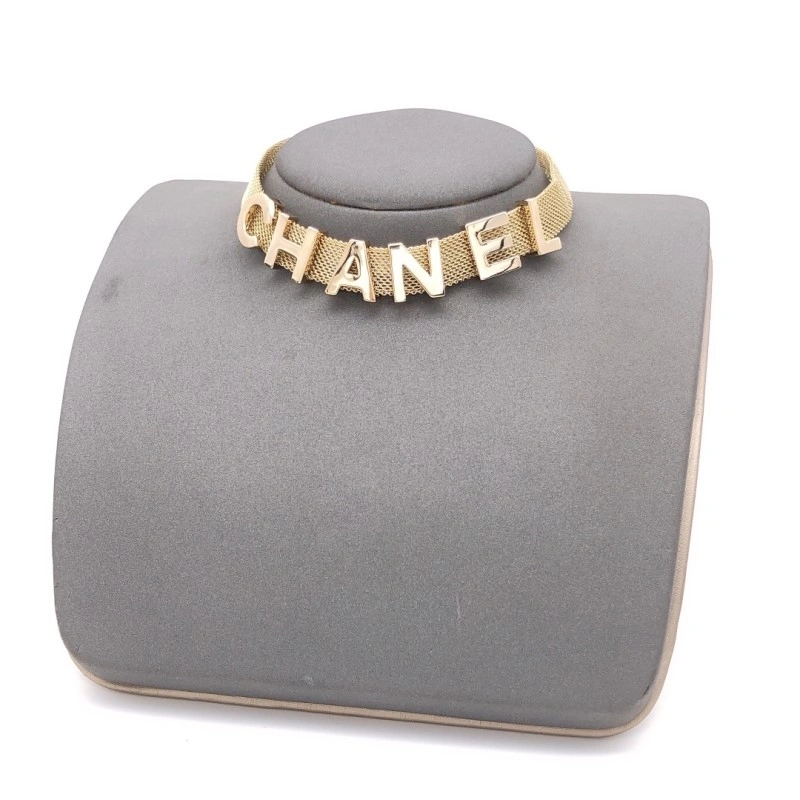 Top match Chanel Necklaces