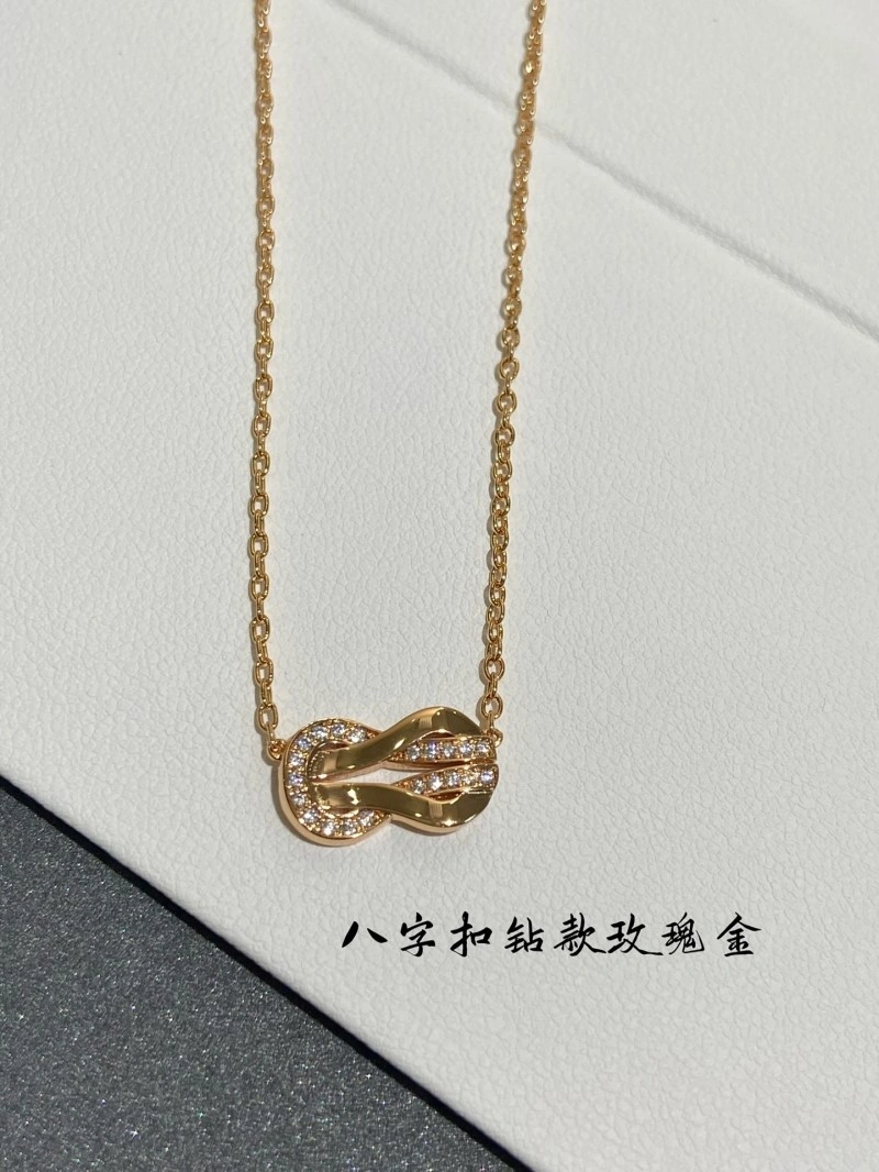 Top match Chanel Necklaces
