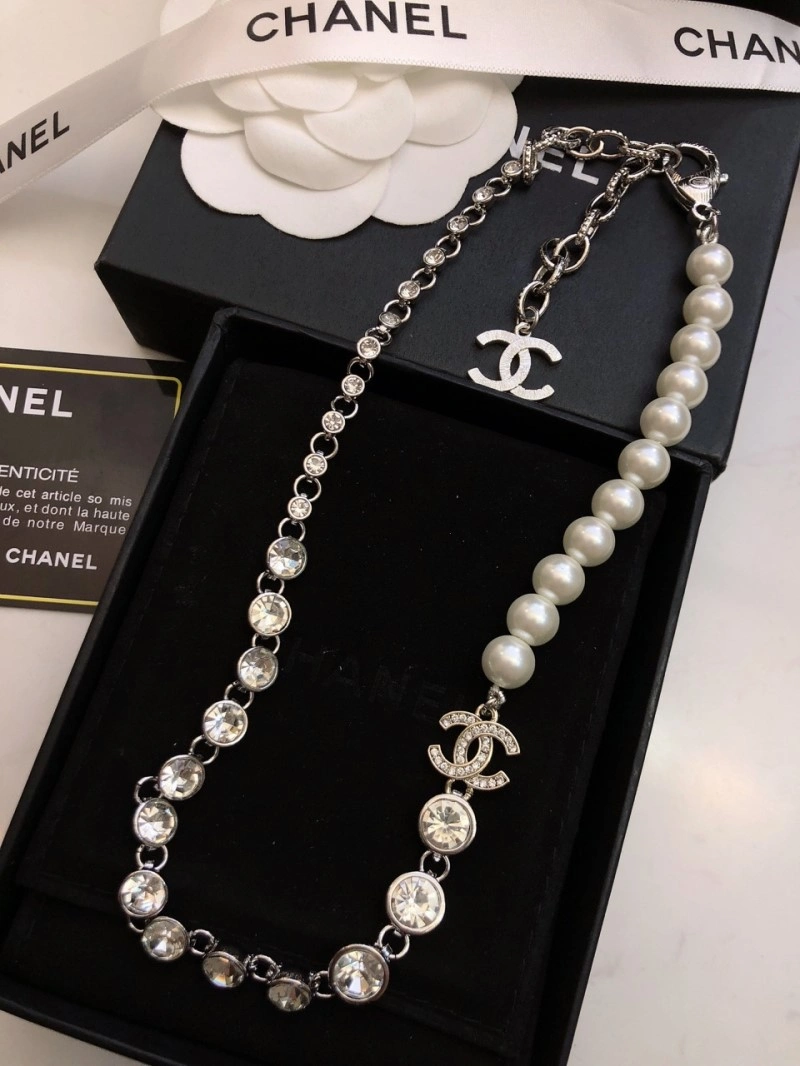 Brand-original Chanel Necklaces
