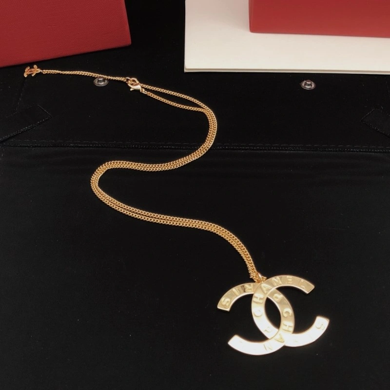Accurate model Chanel Necklaces