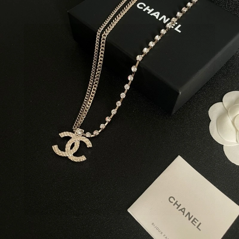 Cut-rate Chanel Necklaces