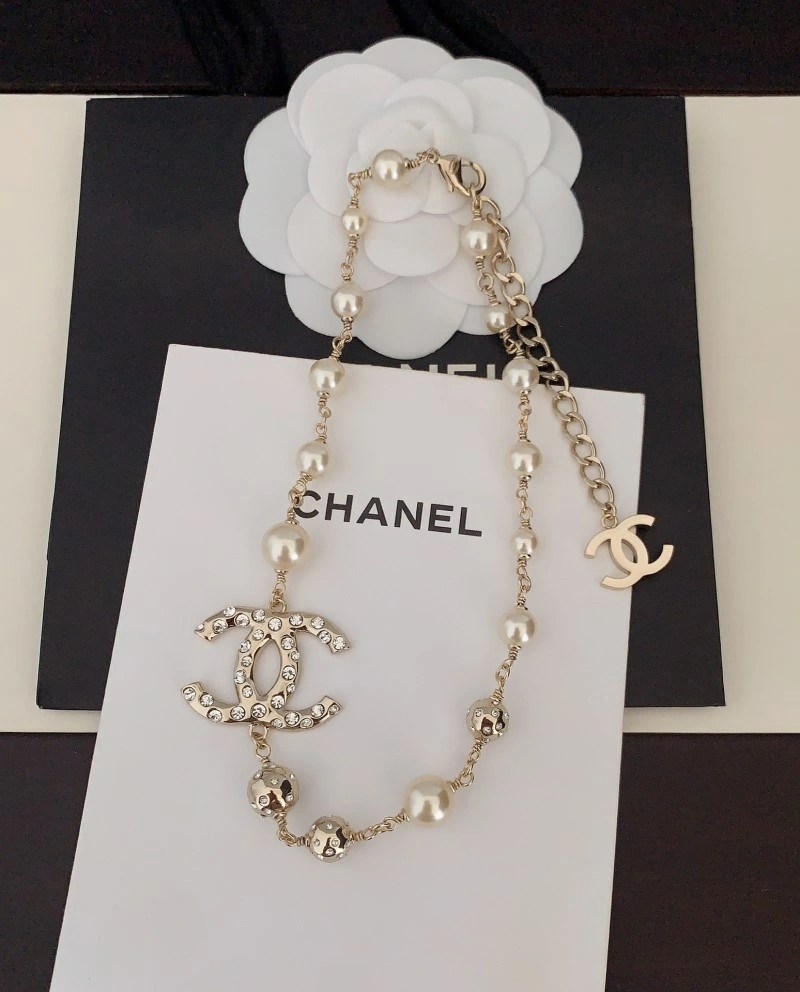Accurate model Chanel Necklaces