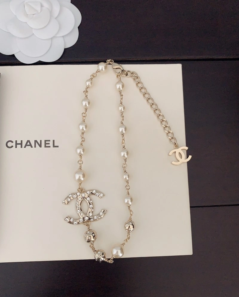Accurate model Chanel Necklaces