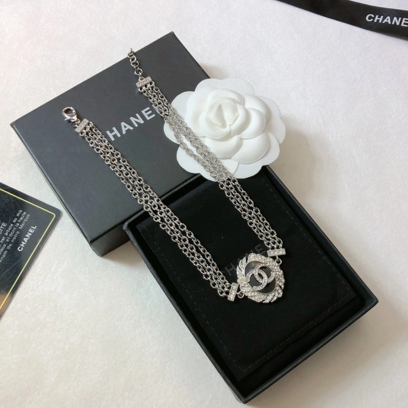 Precise copy Chanel Necklaces