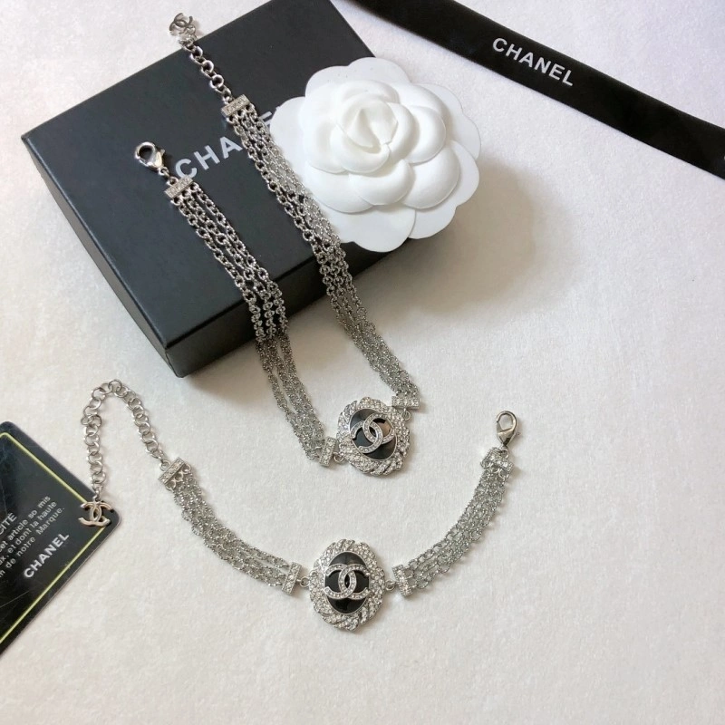 Precise copy Chanel Necklaces
