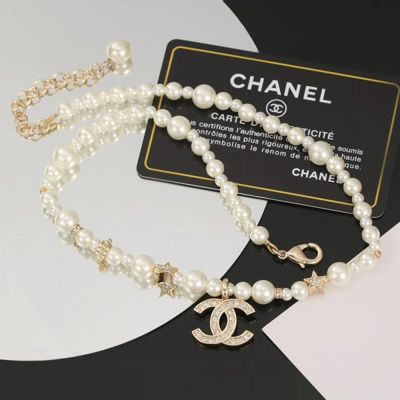 Top mirror Chanel Necklaces