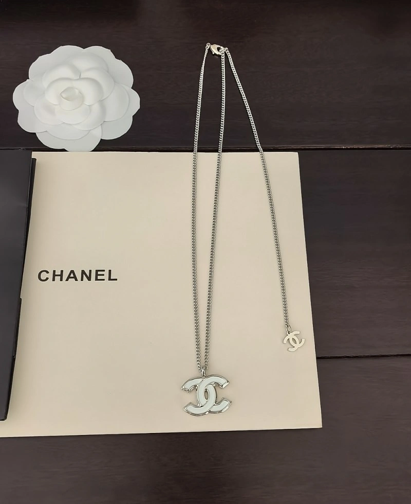 Original Chanel Necklaces